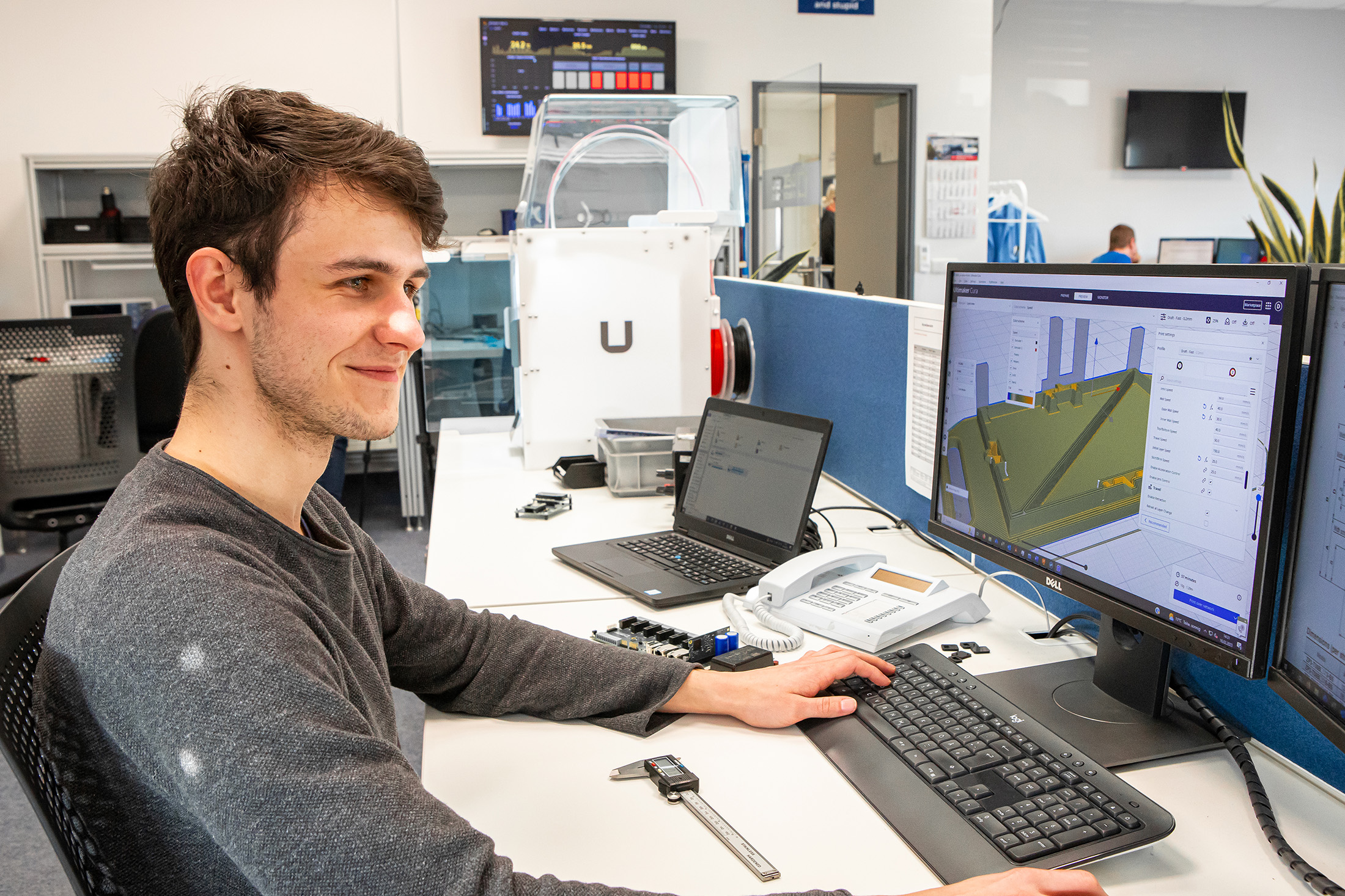 Elektronikentwicklung und Industrial Engineering bei DELTEC